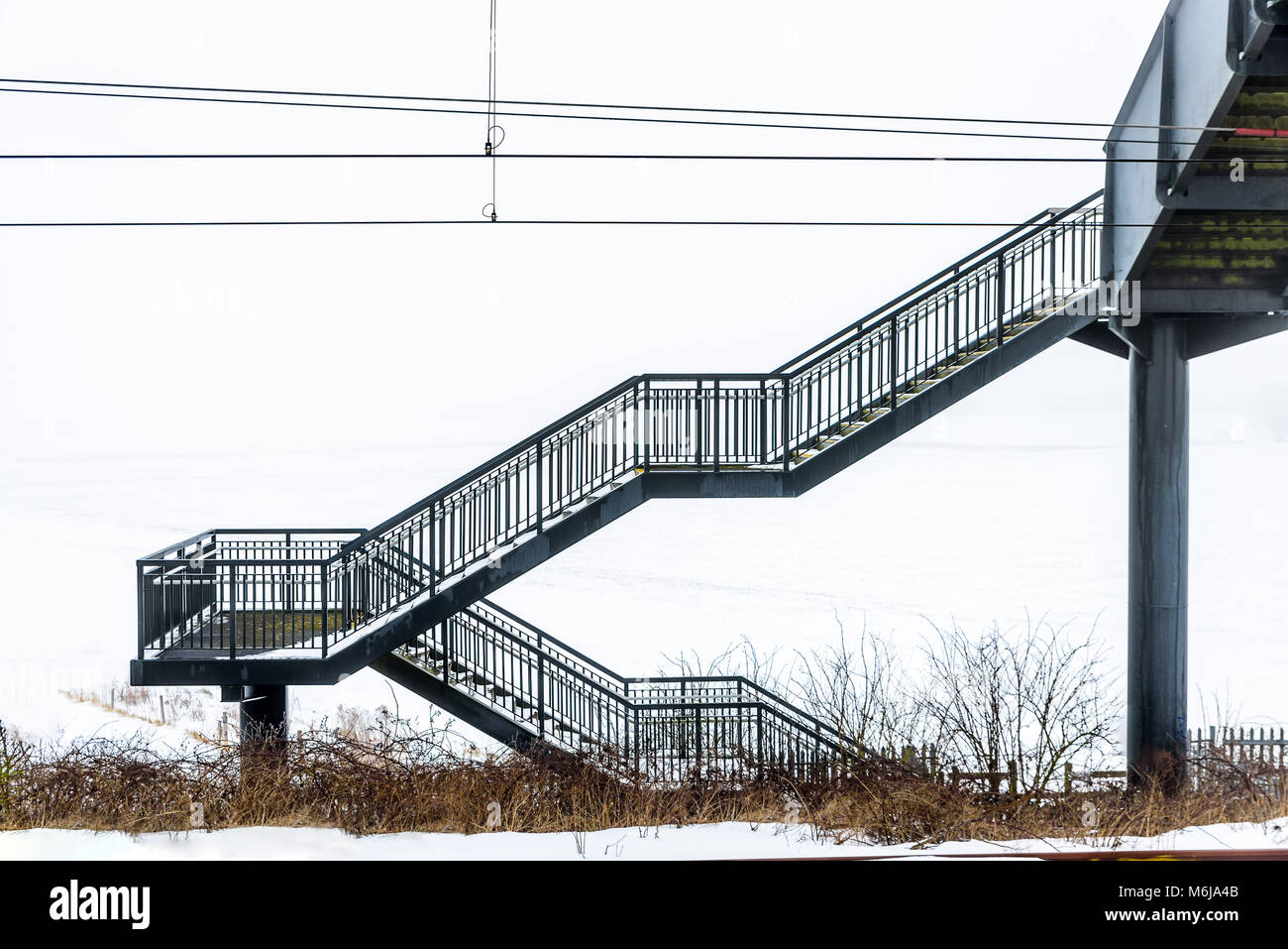 Public walkway bridge over railway hi-res stock photography and images ...