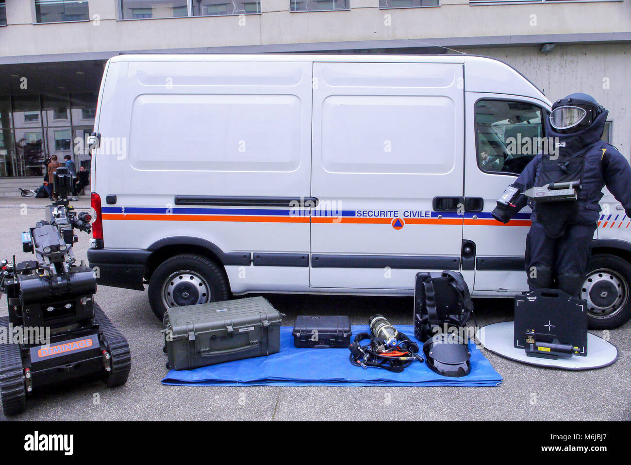Mine clearing vehicle hi-res stock photography and images - Alamy