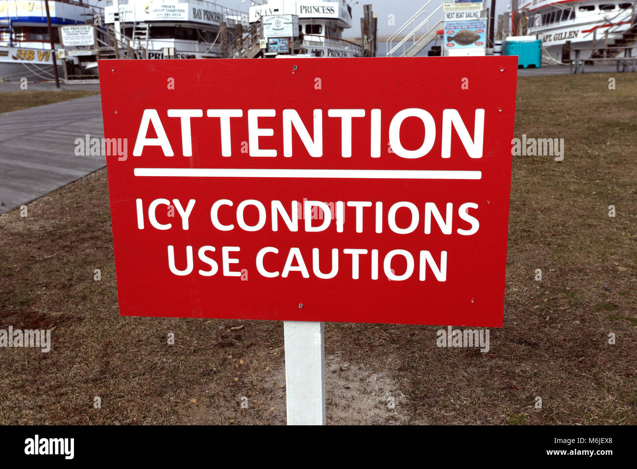 Warning sign for boats hi-res stock photography and images - Alamy