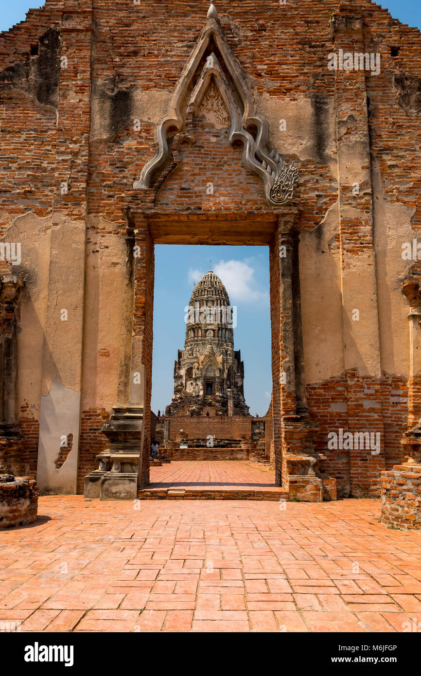 Wat Ratcha Burana Ayutthaya Thailand 01 March, 2018 The ruins of Wat ...