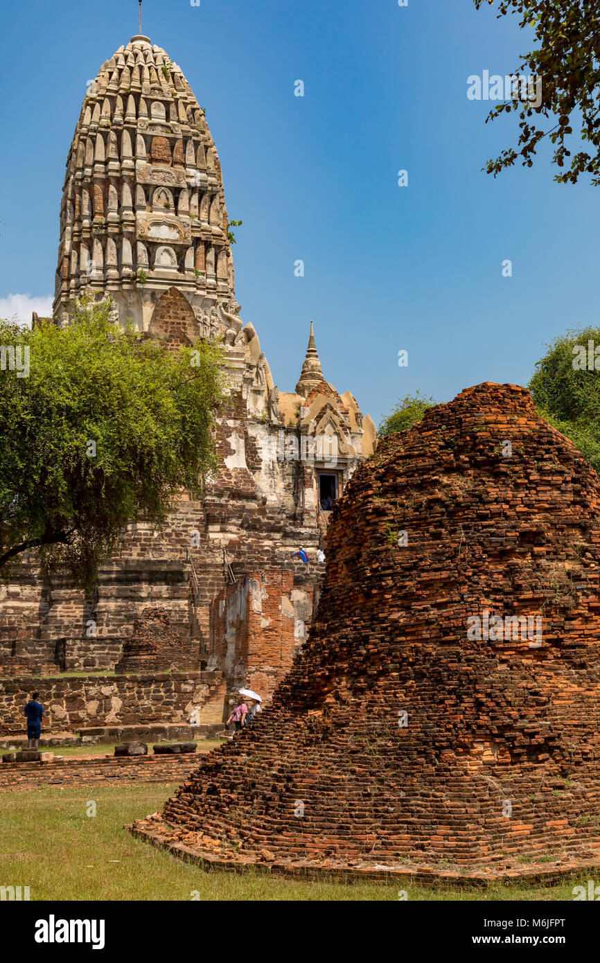 Wat Ratcha Burana Ayutthaya Thailand 01 March, 2018 The ruins of Wat ...