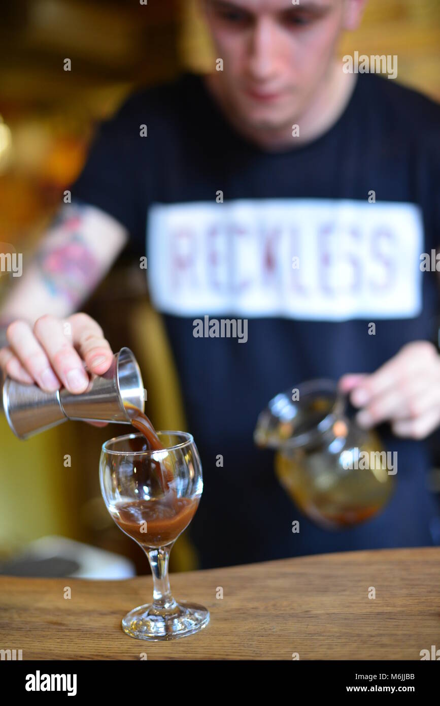 Barista, making coffee drink Stock Photo - Alamy
