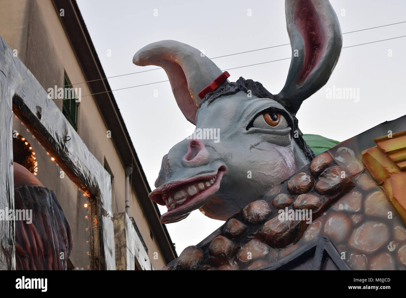 Donkeys parade hi-res stock photography and images - Alamy