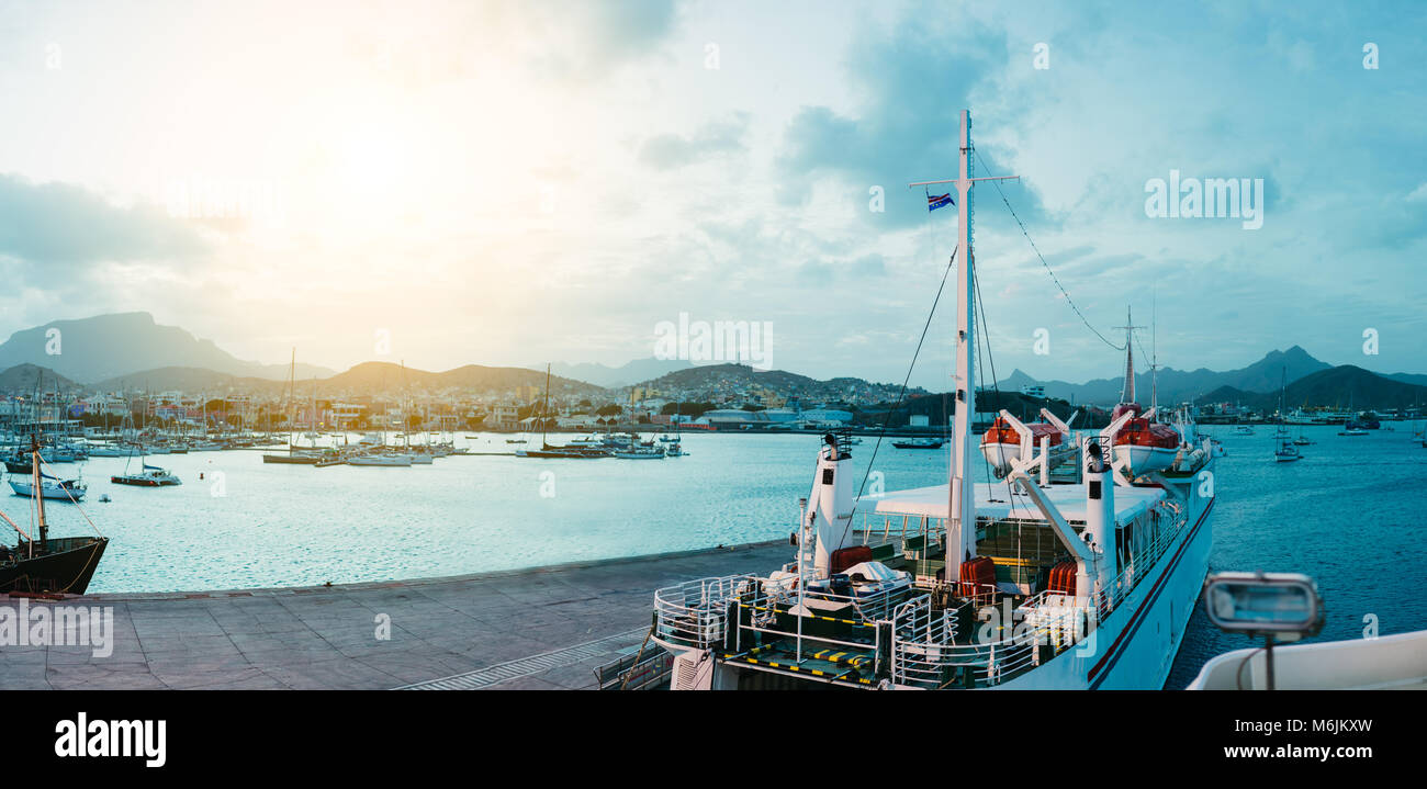 Mindelo bay hi-res stock photography and images - Alamy