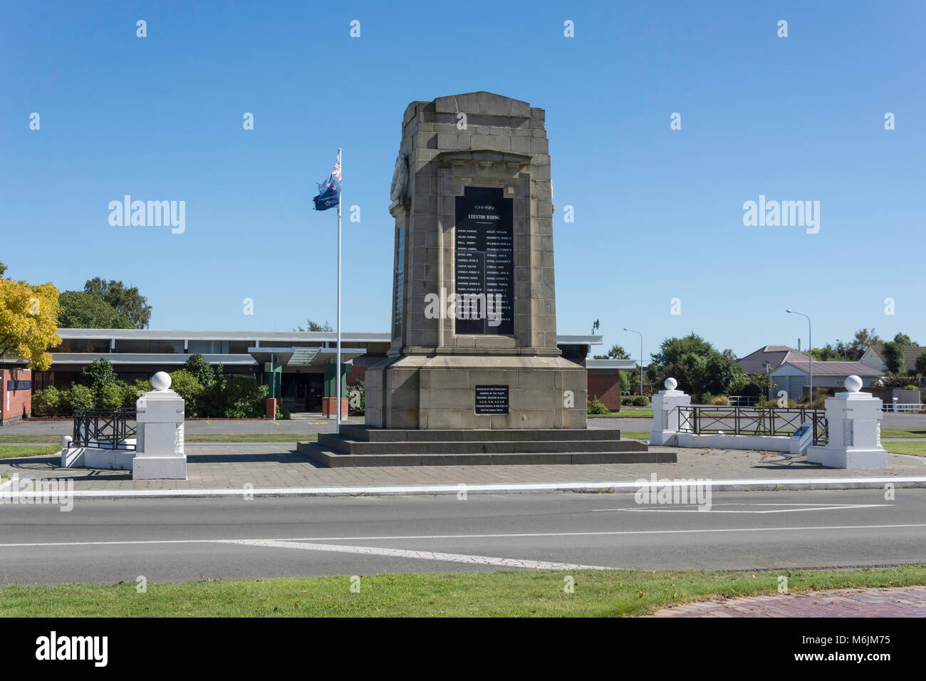 War memorial on High Street, Leeston, Canterbury, South Island, New ...