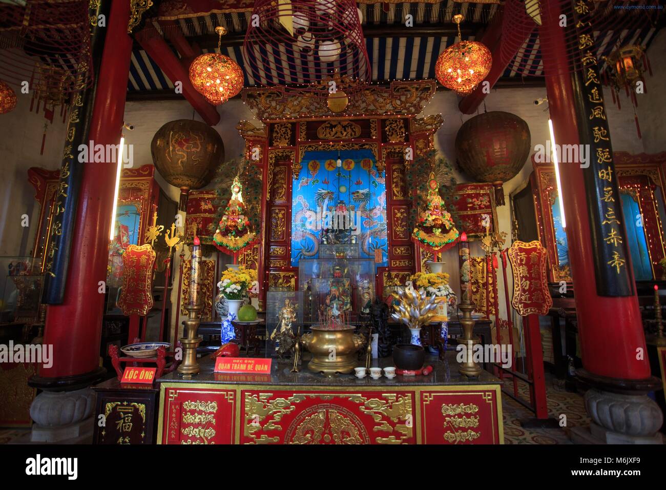 Vietnam hoi old town altar hi-res stock photography and images - Alamy