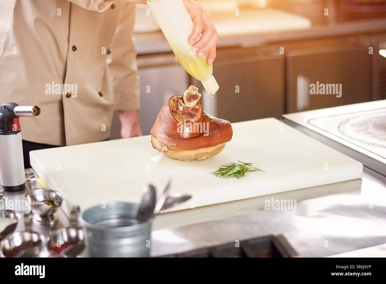 Oil lamb hi-res stock photography and images - Alamy