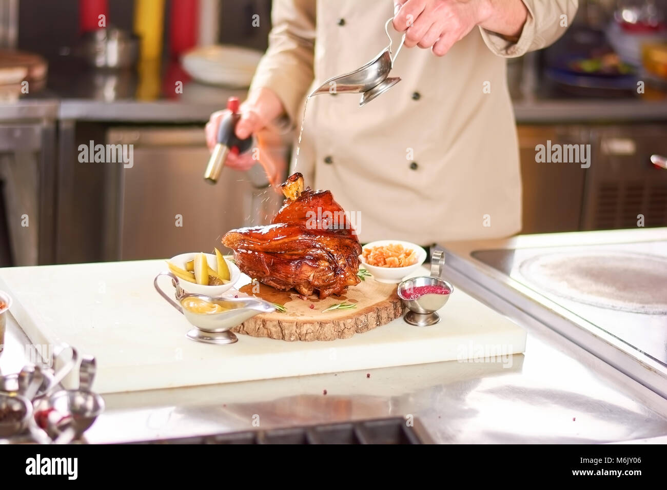Pouring olive oil on piece hi-res stock photography and images - Alamy