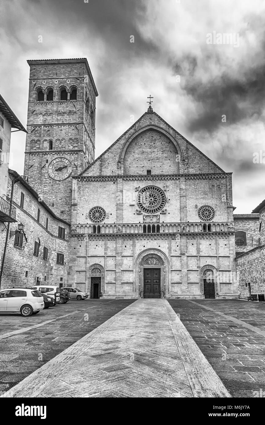 Exterior view with facade of the medieval Cathedral of Assisi, Italy ...