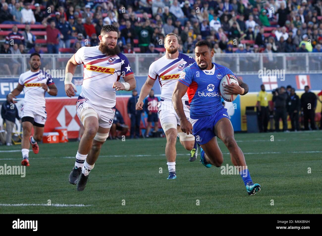 Las Vegas, NV, USA. 2nd Mar, 2018. Danny Barrett of the USA and David ...