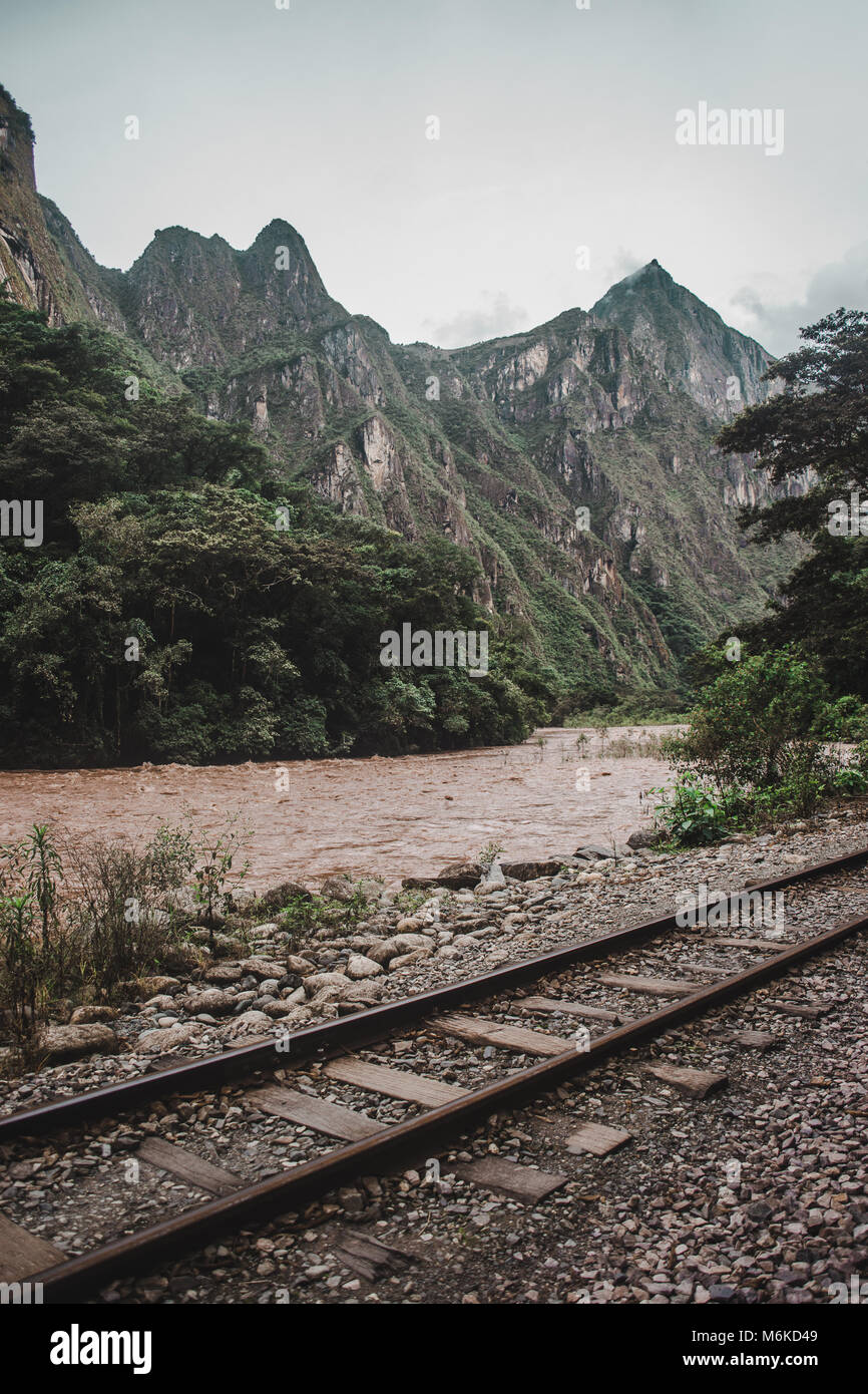 Peru trek railway hi-res stock photography and images - Alamy