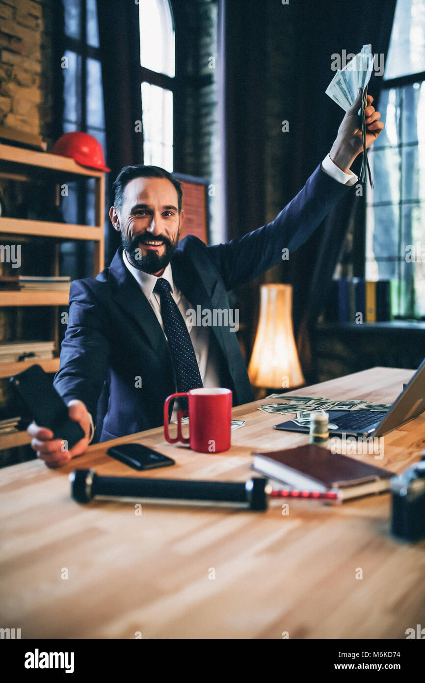 Man desk computer working suit hi-res stock photography and images - Alamy