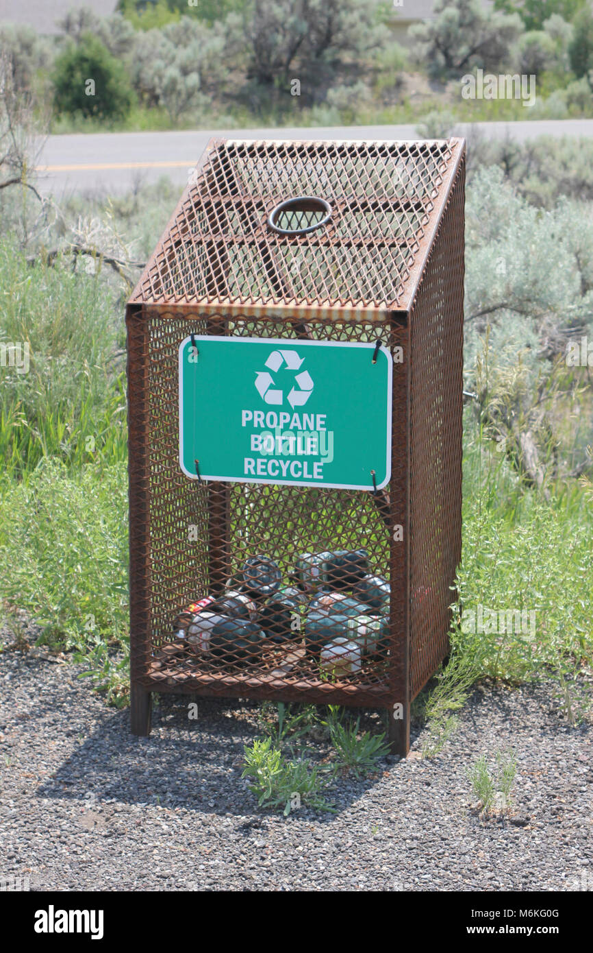 Mammoth Hot Springs Campground. Propane Recycling bin Stock Photo - Alamy