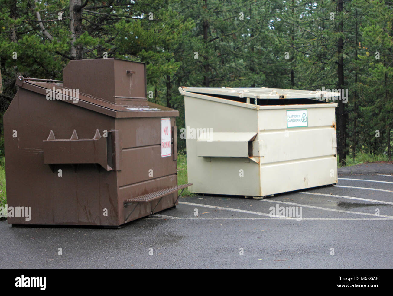 Bridge Bay Campground dumpster & cardboard recyling bin. Trash dumpster ...