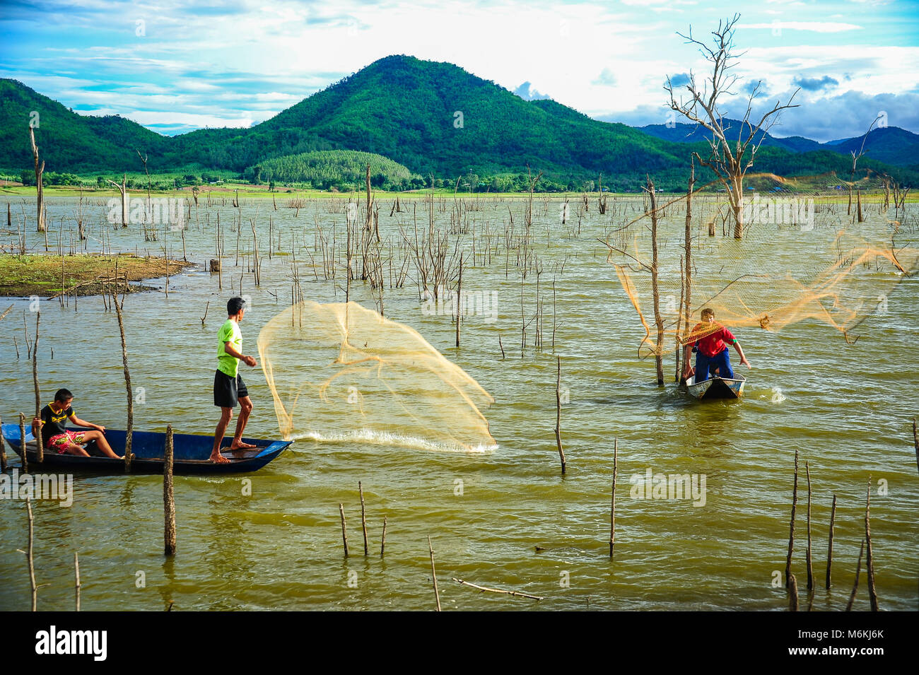 Swamp people cast hi-res stock photography and images - Alamy