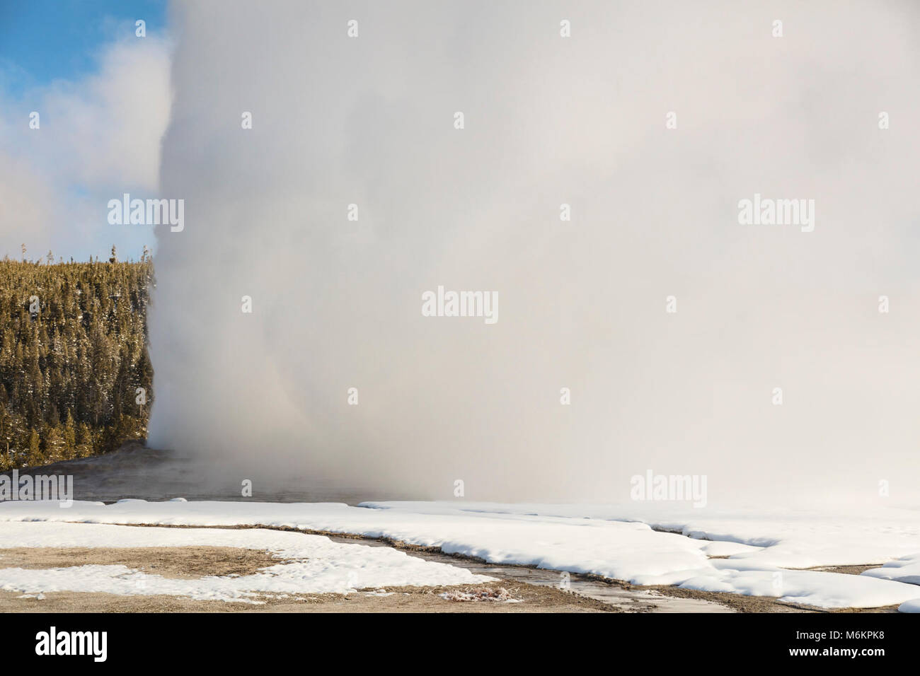 Old Faithful steam curtain Stock Photo - Alamy