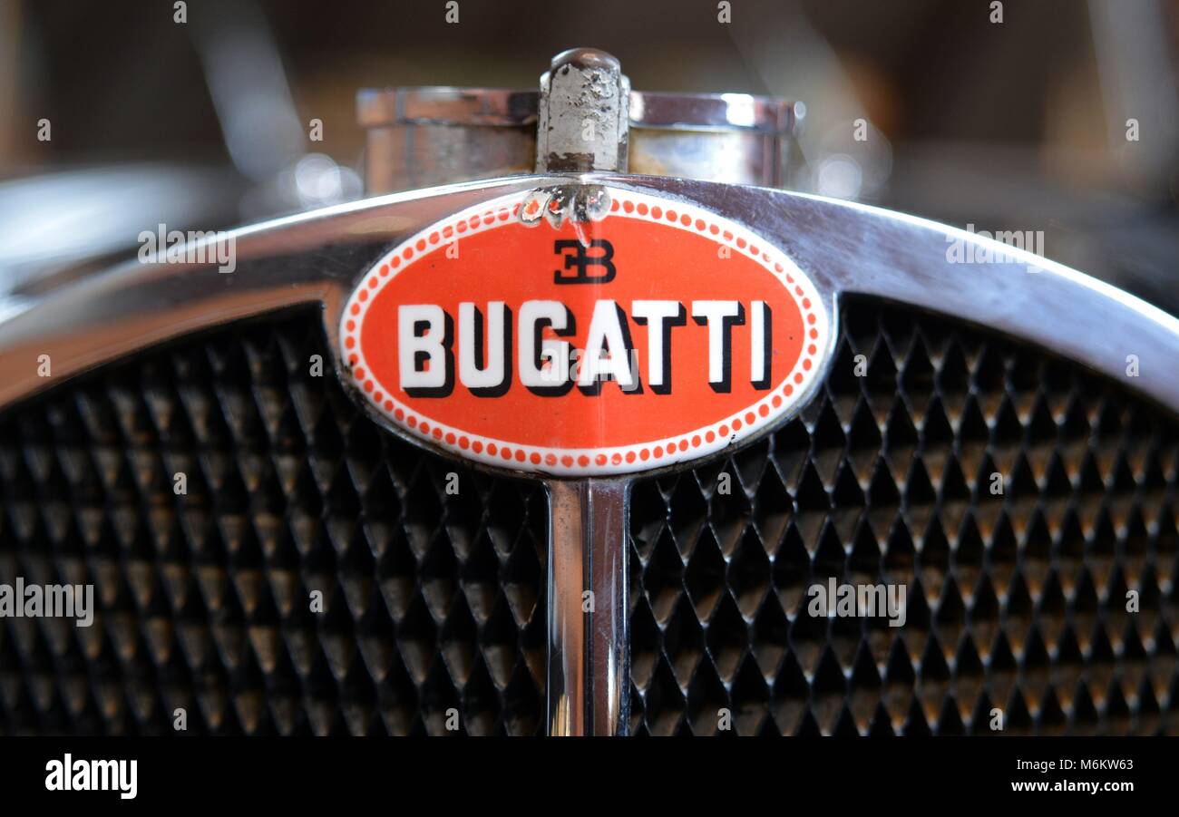 Bugatti radiator hi-res stock photography and images - Alamy