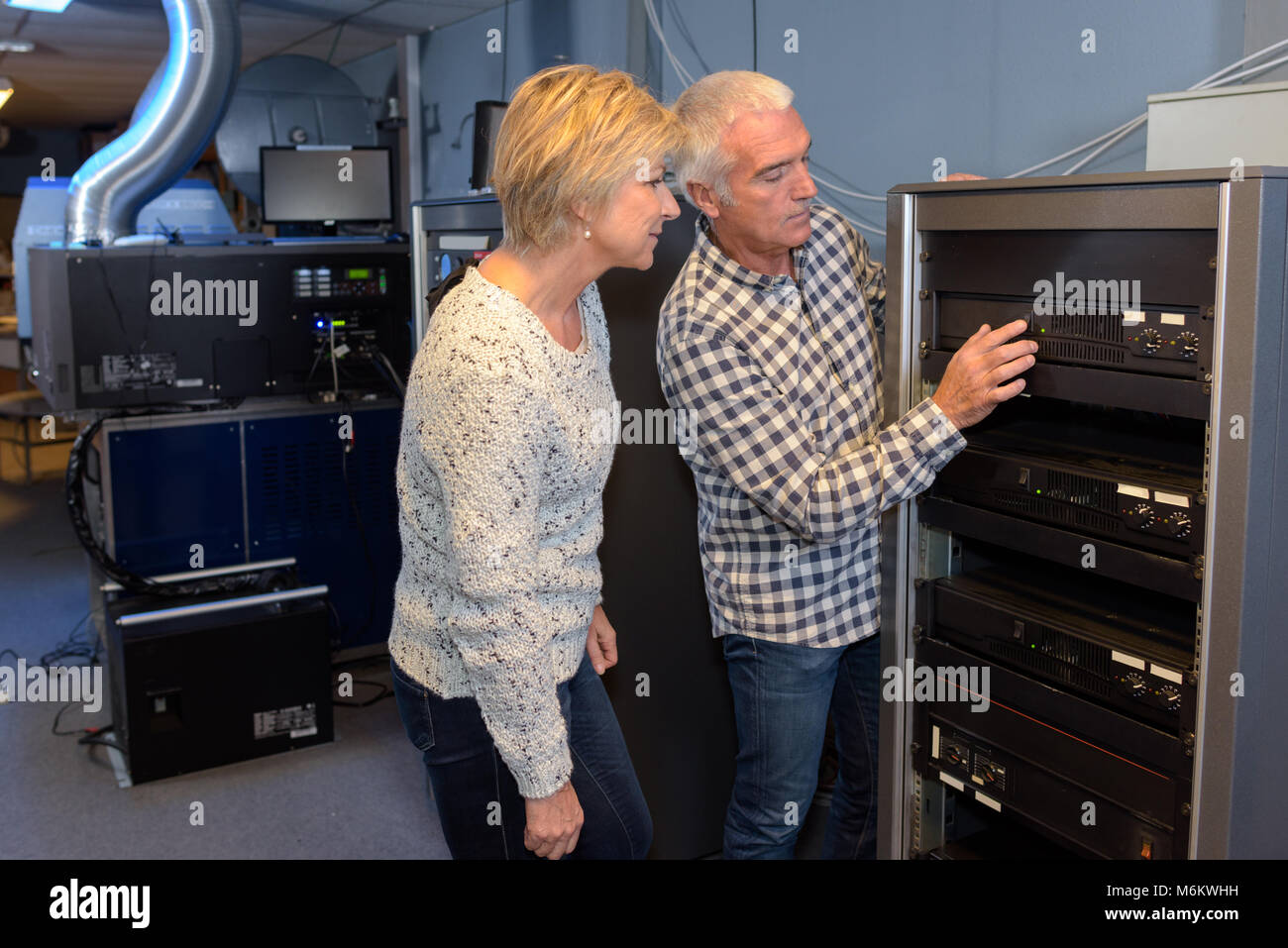 Demonstration how system works hi-res stock photography and images - Alamy