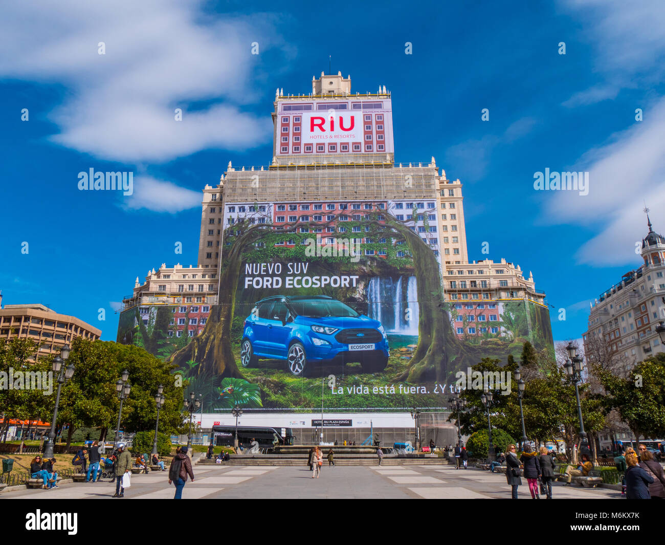 Outdoor Advertising Huge Stock Photos & Outdoor Advertising Huge Stock ...