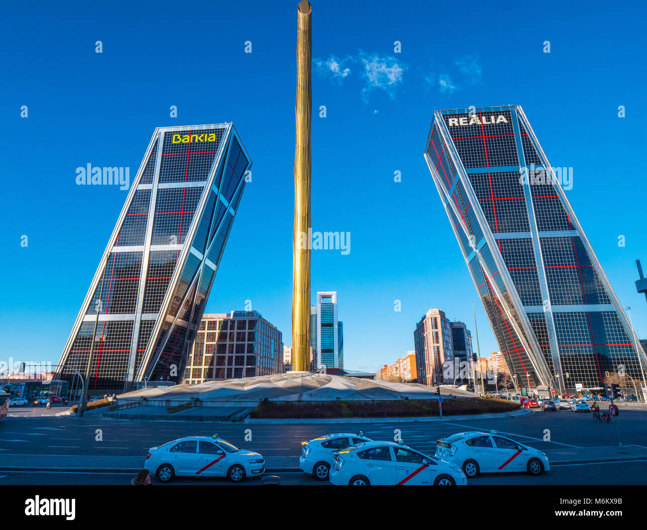 Kio torres hi-res stock photography and images - Alamy