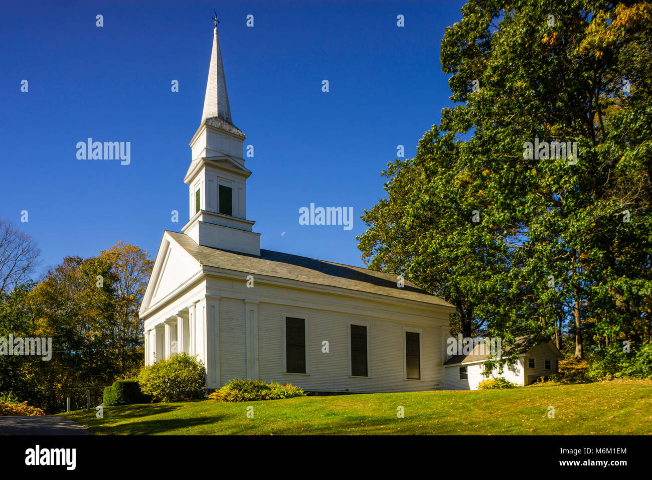 First Congregational Church of Shelburne Shelburne, Massachusetts, USA ...