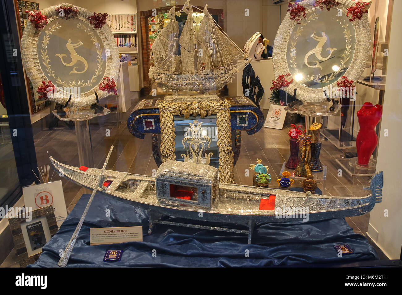 Venice, Italy - August 13, 2016: Traditional Venetian souvenirs in gift ...