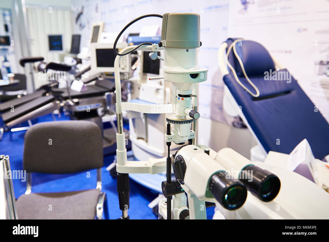 Slit lamp biomicroscopy hi-res stock photography and images - Alamy