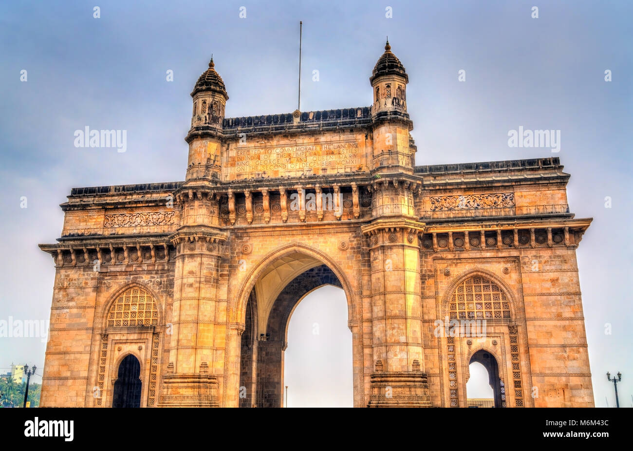Mumbai india gate hi-res stock photography and images - Alamy