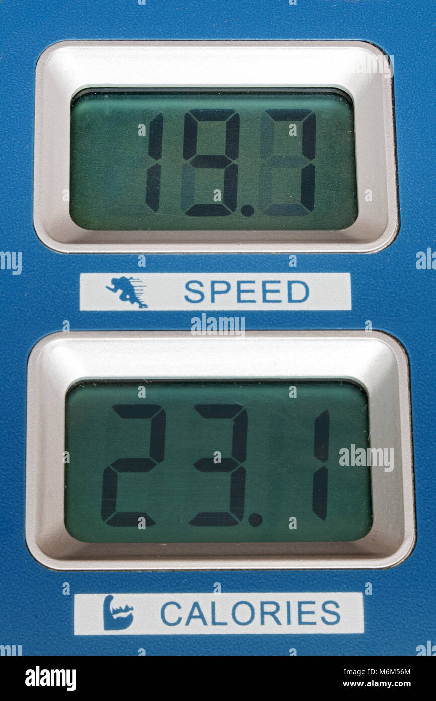 The display shows speed and burned calories on the training machine ...