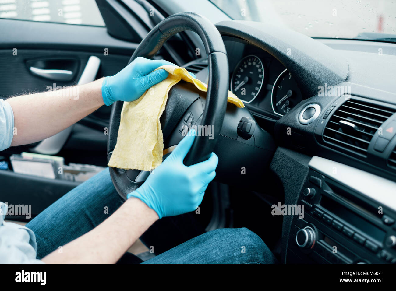 Car cleaning hi-res stock photography and images - Alamy