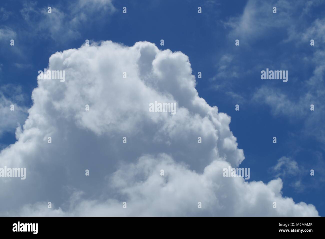 Cumulus Congestus Cloud, Heaped Fluffy Caulifloer Shaped Cloud ...