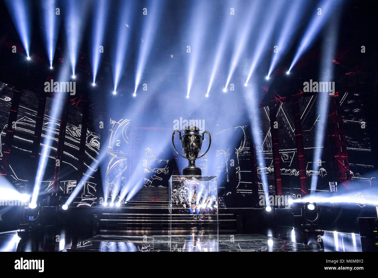 ‘counter strike: global offensive hi-res stock photography and images ...