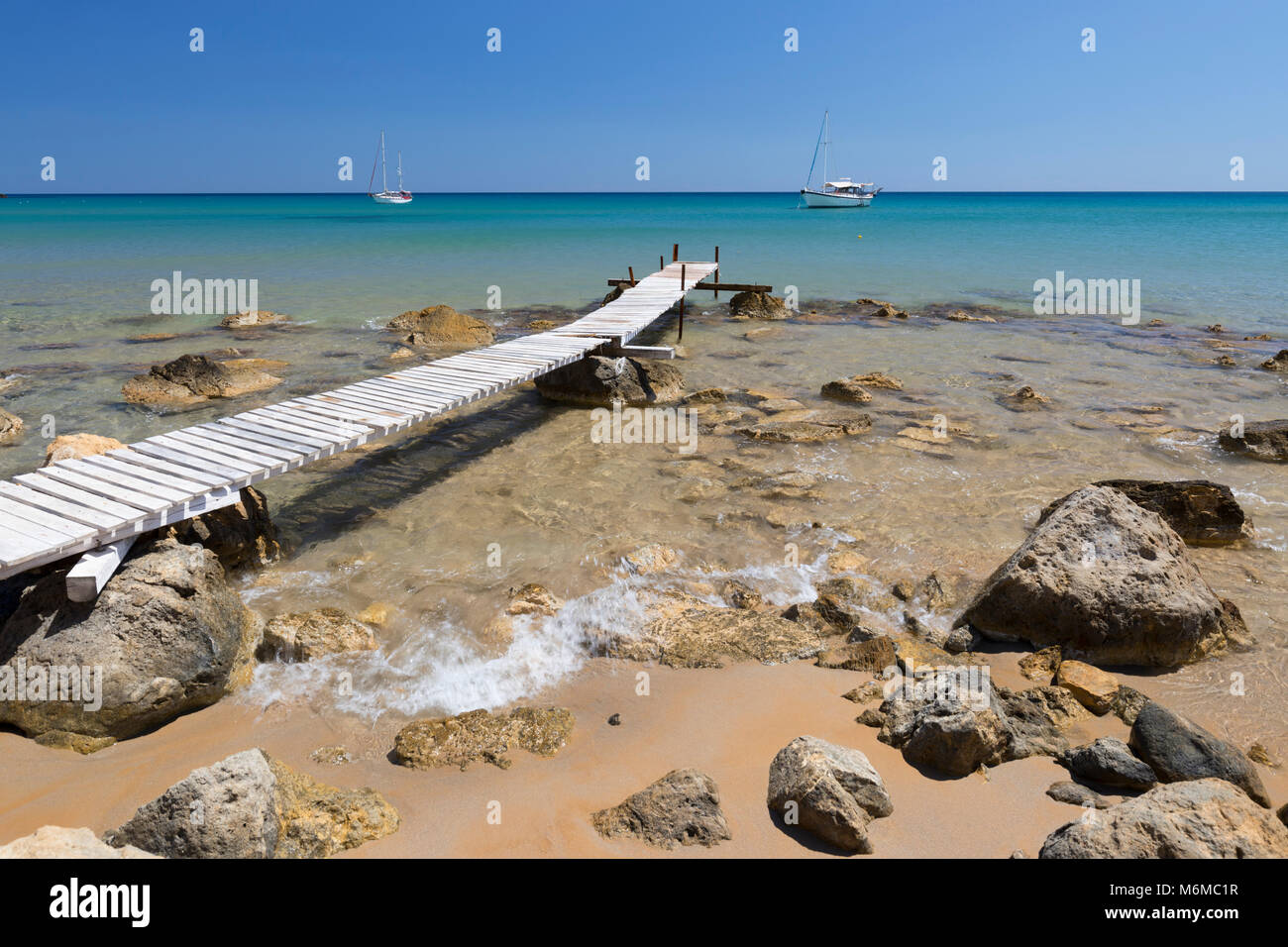 Crystal pier beach hi-res stock photography and images - Alamy