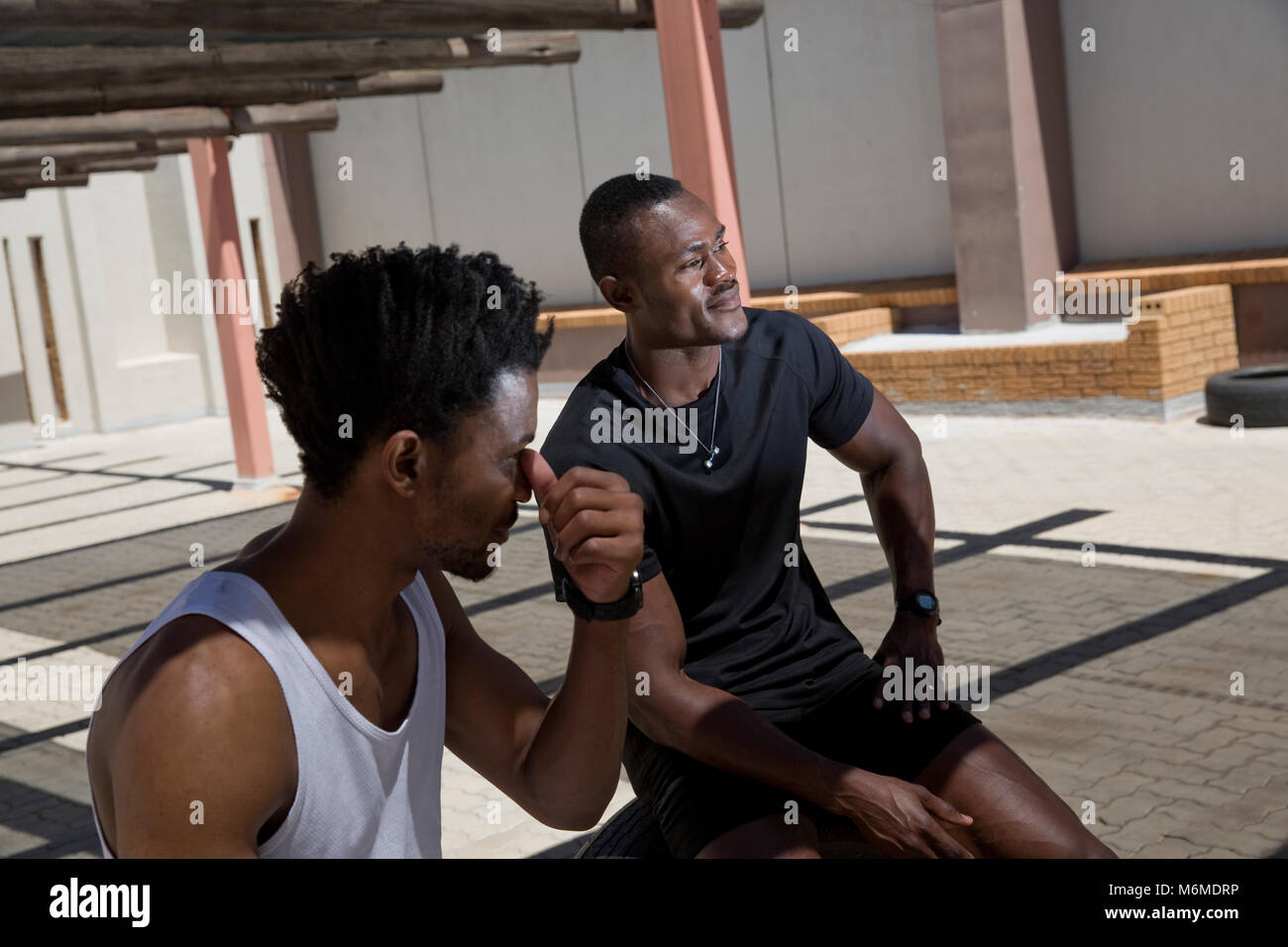 African men hi-res stock photography and images - Alamy