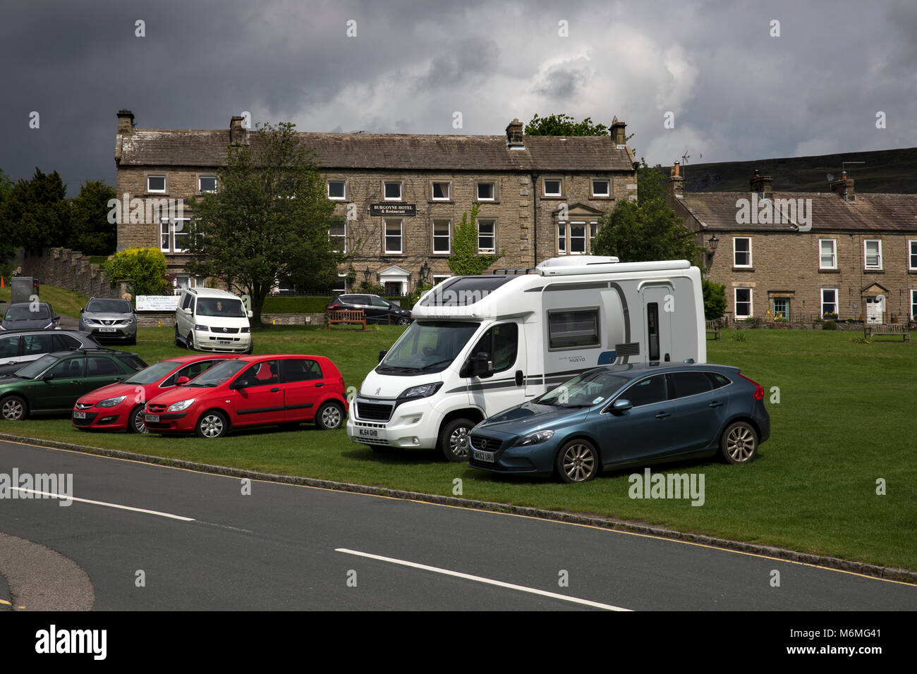 Reeth hi-res stock photography and images - Alamy