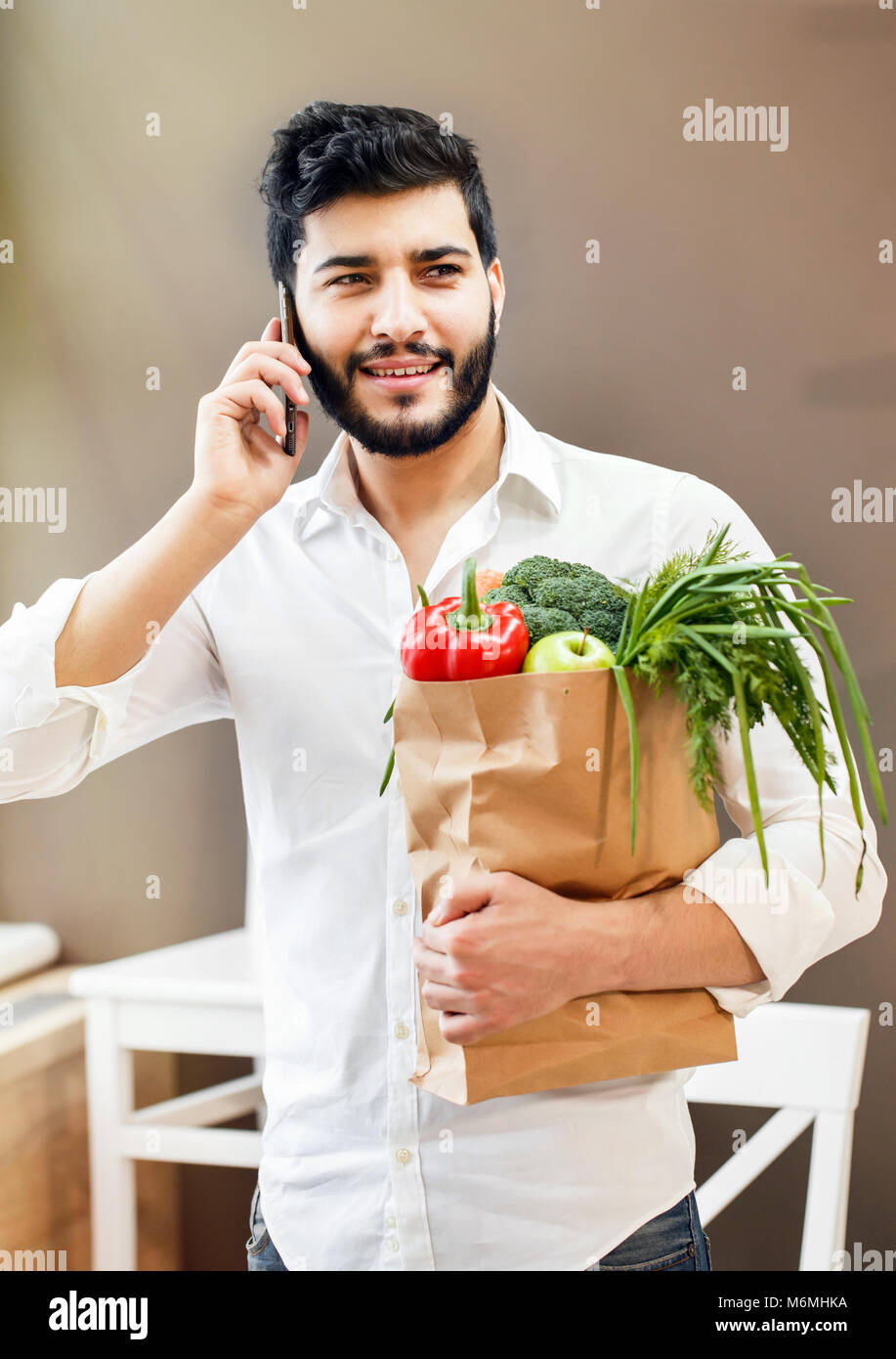 Man with Healtyhy Food Pack Stock Photo - Alamy