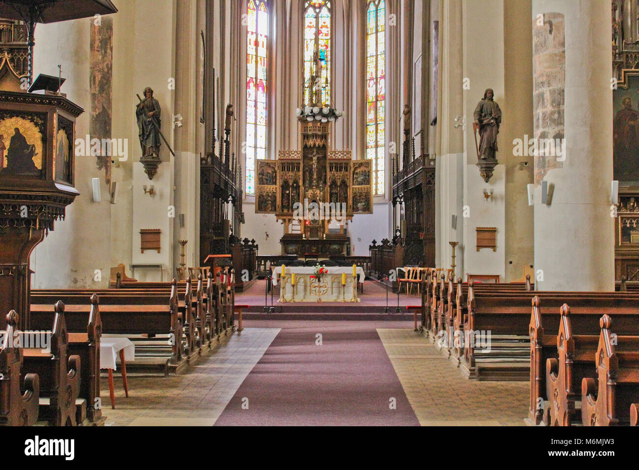 Statues god inside old cathedral hi-res stock photography and images ...