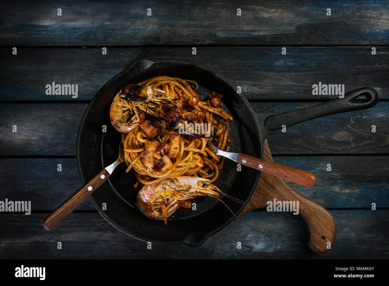 Hot frying pan hi-res stock photography and images - Alamy