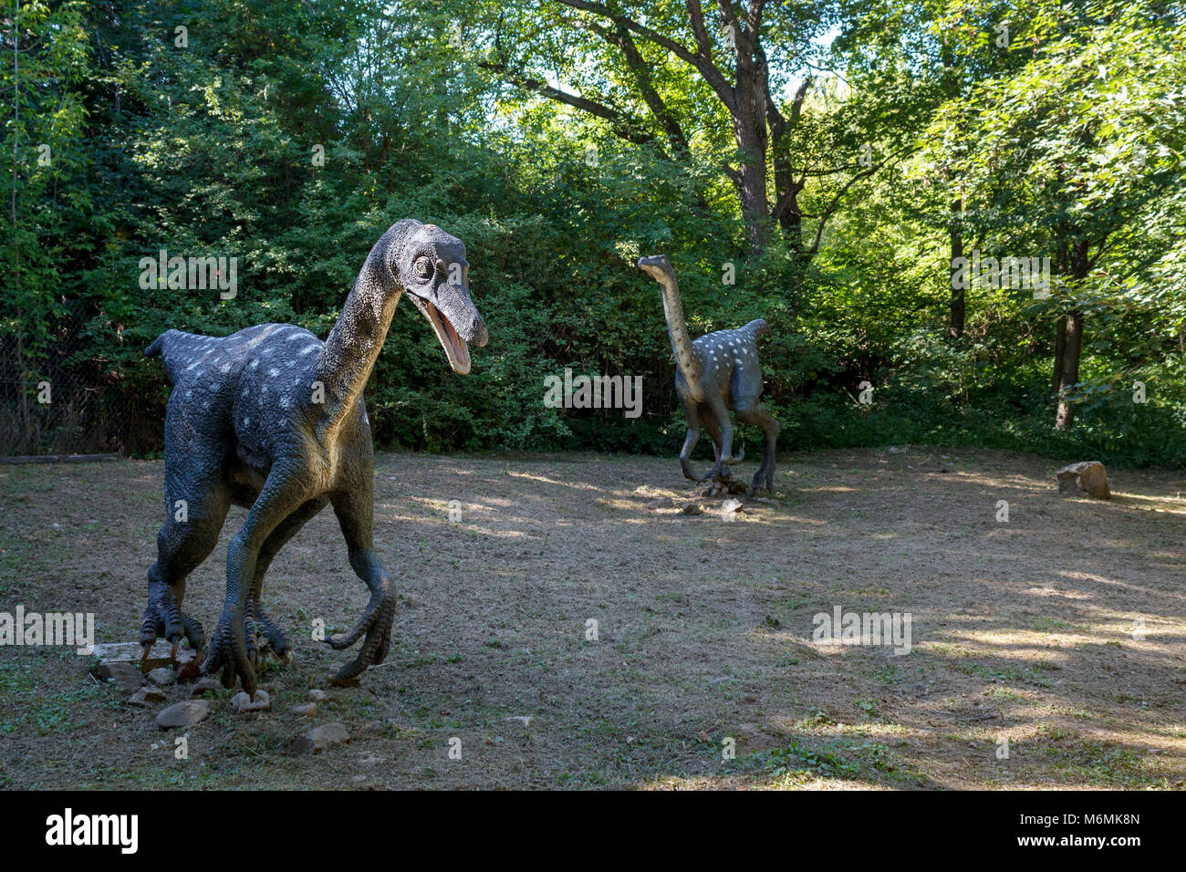 Big model of prehistoric dinosaur in nature. Realistic scenery Stock ...