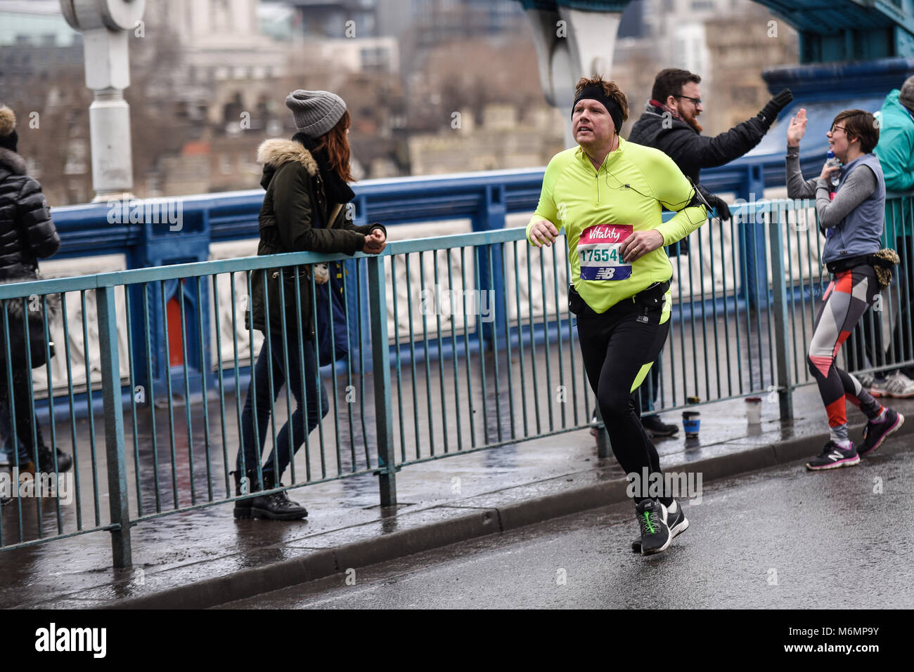 Athlete rodgers hi-res stock photography and images - Alamy