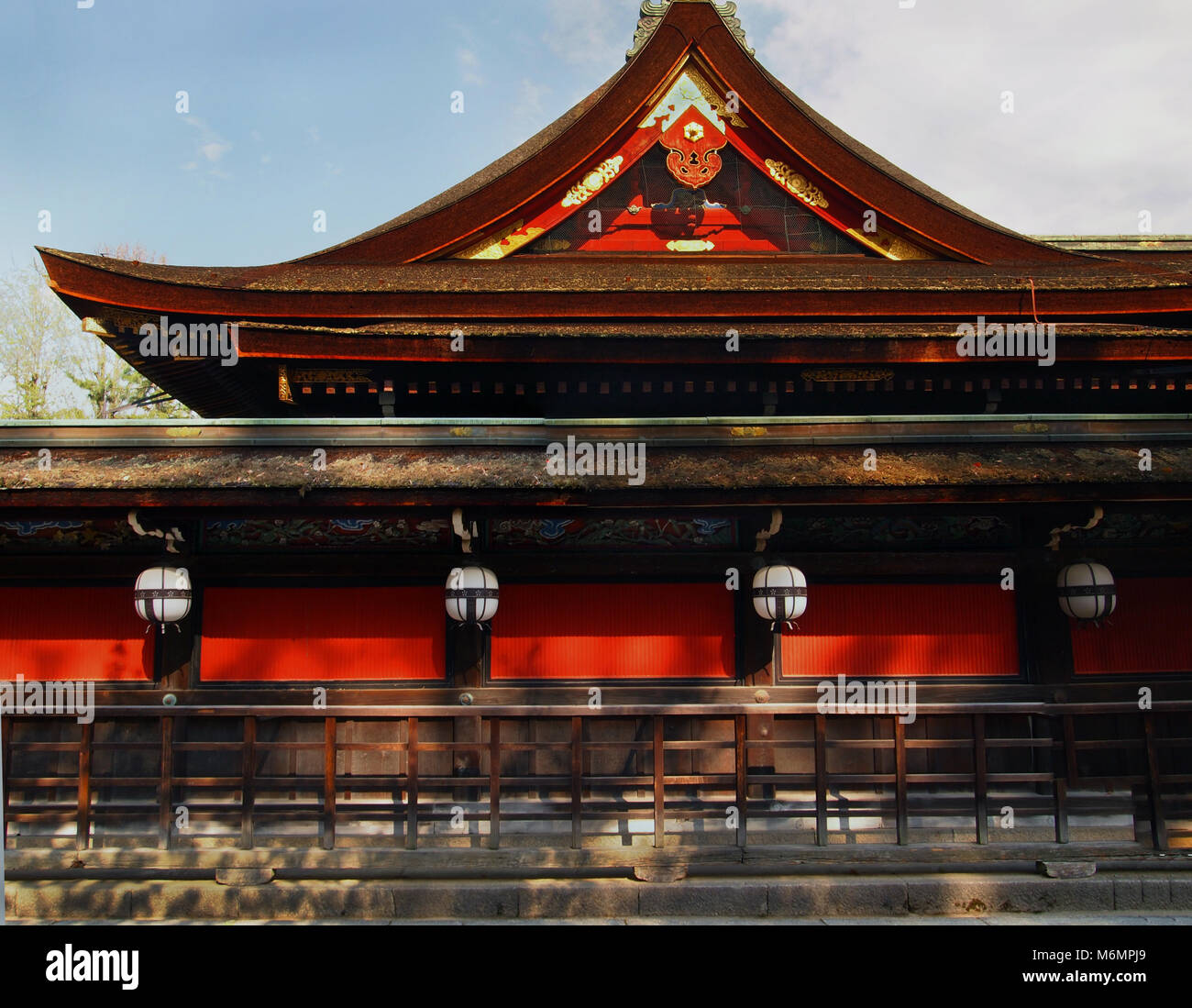 Beautiful shinto temple hi-res stock photography and images - Alamy