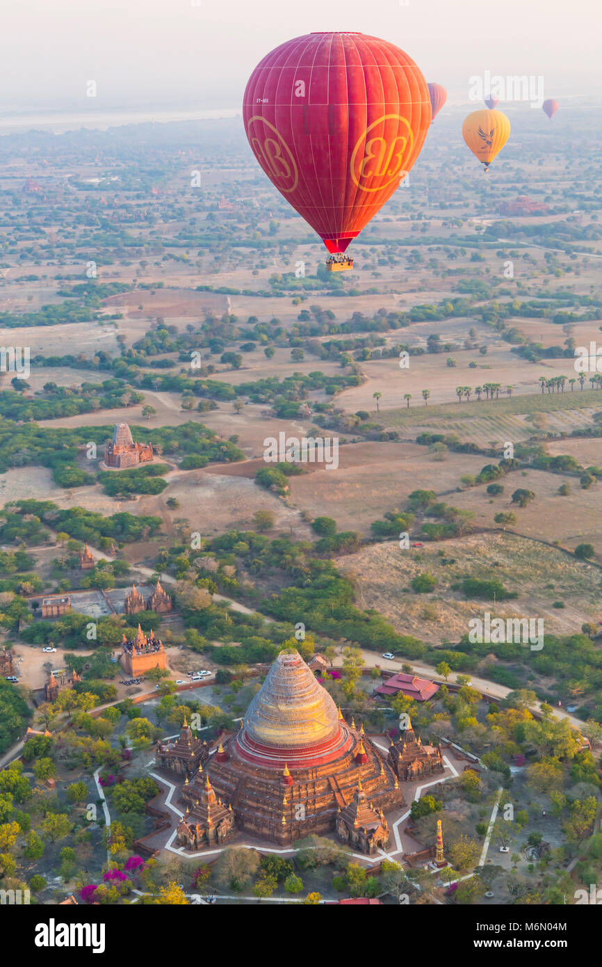Hot air balloons flying over temples at Bagan at dawn, Myanmar (Burma ...