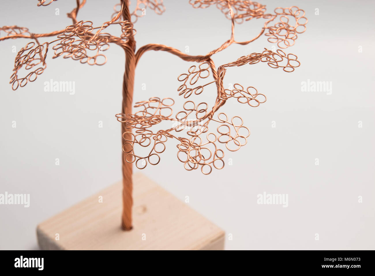 Wire Tree Sculpture High Resolution Stock Photography and Images - Alamy