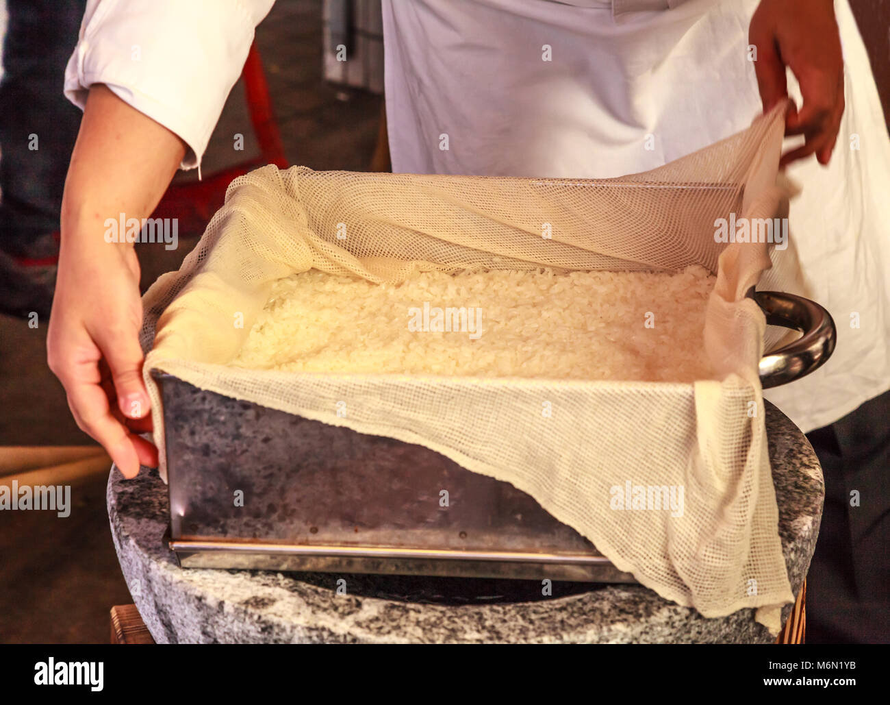 Hand pounded rice hi-res stock photography and images - Alamy