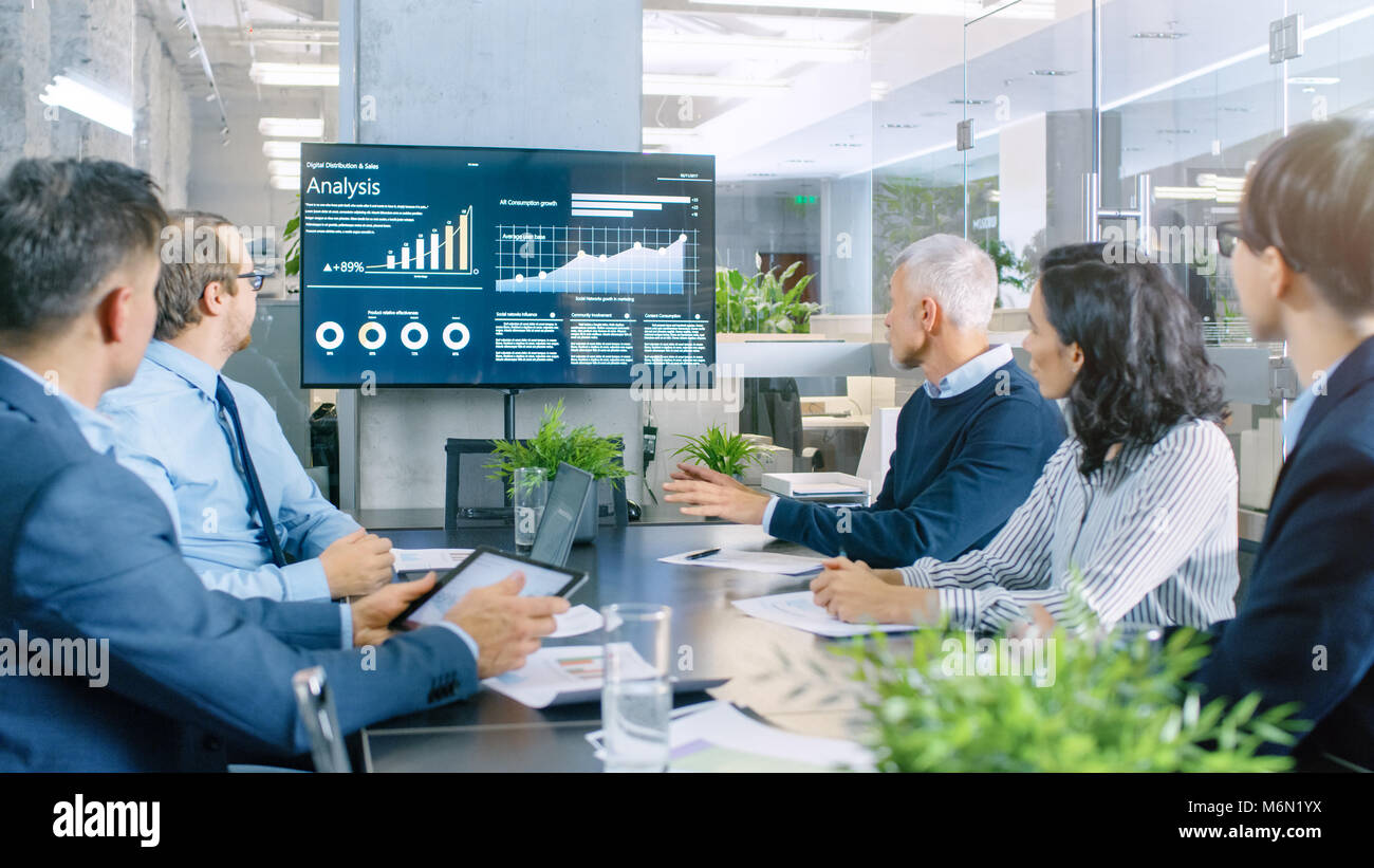 Board of Directors Has Annual Meeting, Diverse Group of Business People ...