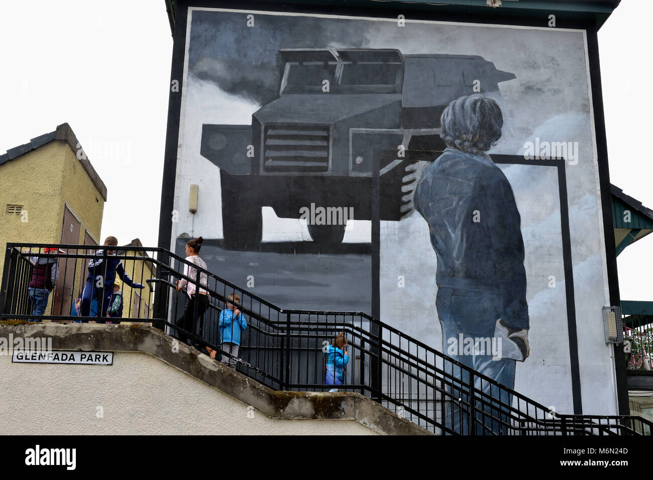 Northern Ireland, Derry (Londonderry), murals in the Catholic District ...