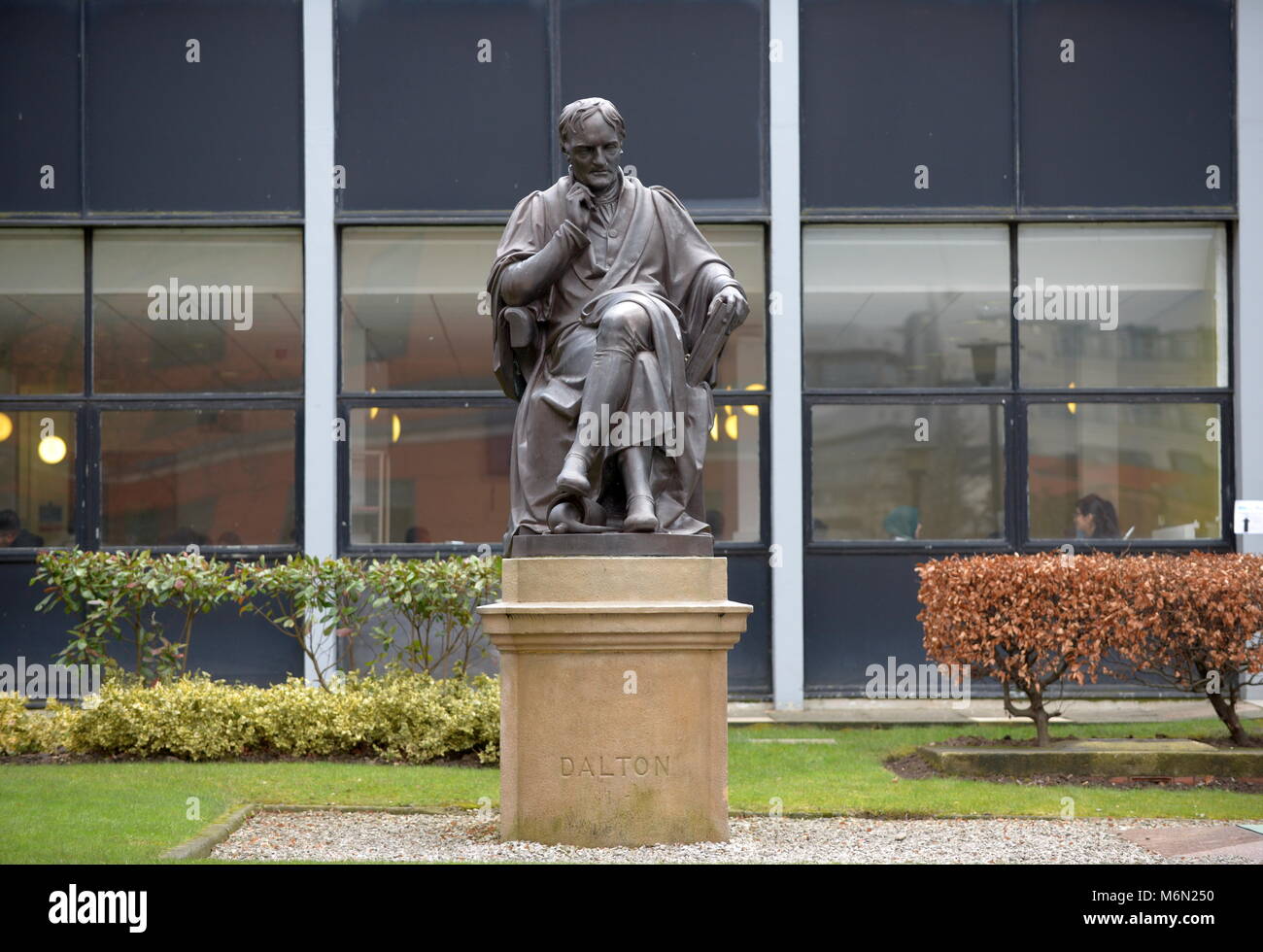 John dalton statue hi-res stock photography and images - Alamy John dalton statue hi-res stock photography and images - Alamy