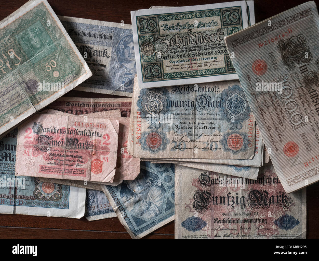 German money 1920s hi-res stock photography and images - Alamy