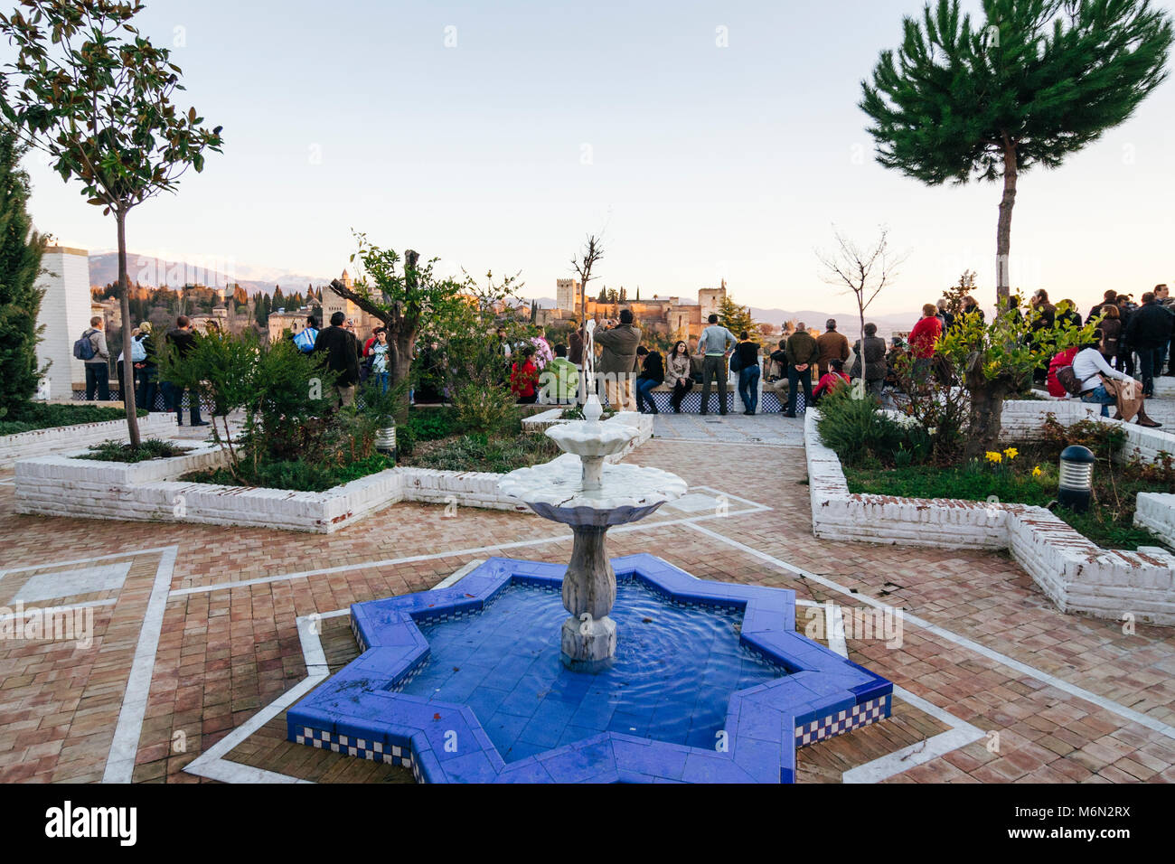 Mosque of the alhambra hi-res stock photography and images - Alamy
