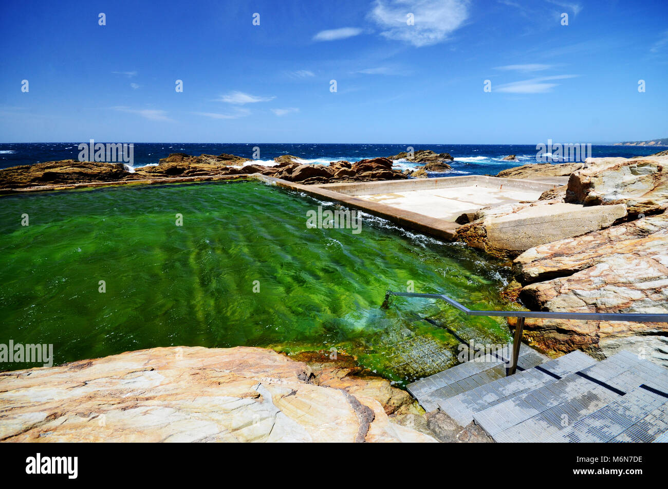 Rock pool baths hi-res stock photography and images - Alamy